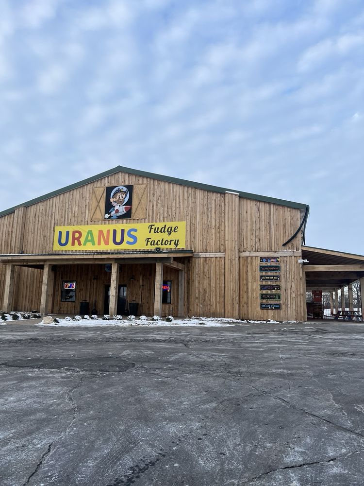 URANUS FUDGE FACTORY - Updated April 2025 - 38 Photos - 6404 National ...