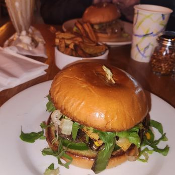 MACHO BURGERS - Updated December 2025 - 26 Photos & 29 Reviews - 16510 ...