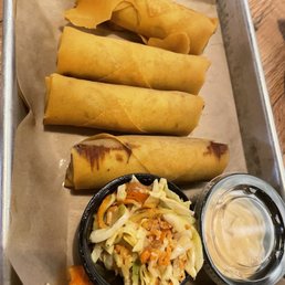 SIX STRING GRILL & STAGE - Updated January 2026 - 148 Photos & 166 Real ...