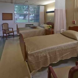 SPRUCE MANOR NURSING & REHABILITATION CENTER - 12 Photos - 220 S 4th ...