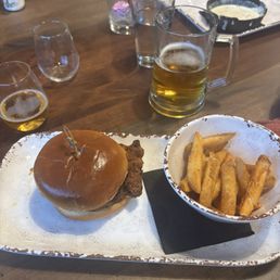 STRAP TANK BREWERY - Updated 05/2025 - 19 Photos & 45 Reviews - 1872 ...