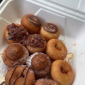 PIP’S ORIGINAL DOUGHNUTS & CHAI - 4550 Photos & 3088 Reviews - 4759 NE ...