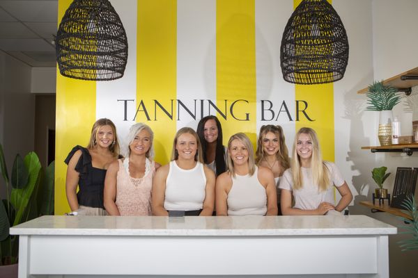 YOUR TANNING BAR - Updated August 2025 - 29 Photos & 10 Reviews - 1115 ...