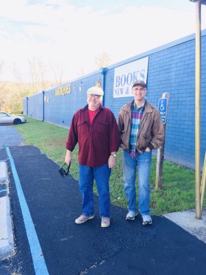 BLUE MOON ANTIQUE MALL AND BOOKSTORE - Updated October 2025 - 8230 ...