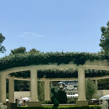 COMO POOLSIDE CAFÉ & BAR - TEMP. CLOSED - Updated December 2025 - 65 ...