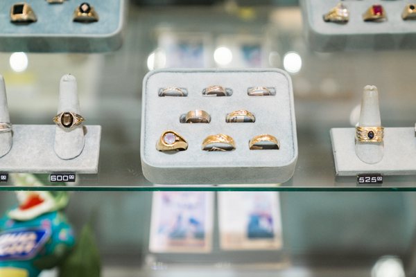 CAPITAL PAWN - Updated December 2025 - 15 Photos - 5555 Golden Gate ...