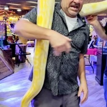 FLOATING SEA AQUATICS - Updated July 2024 - 217 Photos & 43 Reviews ...