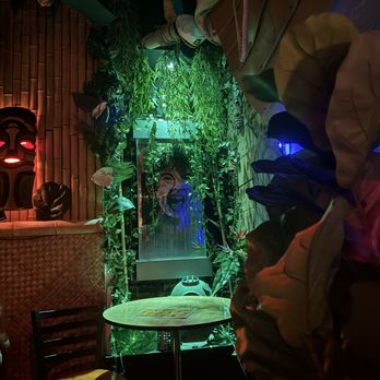 BOO LOO LOUNGE - Updated December 2025 - 58 Photos & 47 Reviews - 2 ...