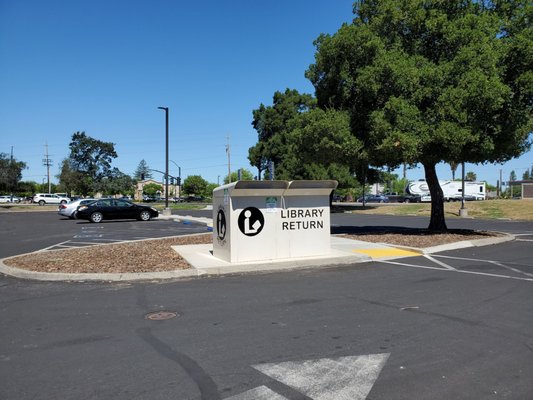 SYLVAN OAKS LIBRARY - Updated December 2025 - 46 Photos & 31 Reviews ...