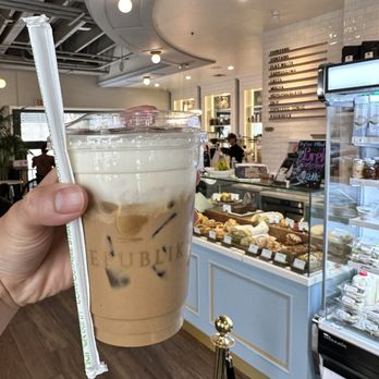 REPUBLIK COFFEE BURBANK - Updated July 2024 - 520 Photos & 506 Reviews ...