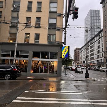 LUDI’S RESTAURANT & LOUNGE - Updated July 2024 - 693 Photos & 288 ...