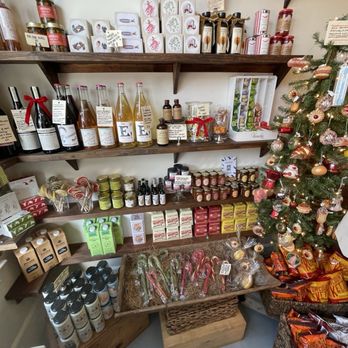 WELTONS TINY BAKESHOP - Updated November 2025 - 136 Photos & 72 Reviews ...