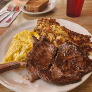 ROBERTA’S VILLAGE INN - 222 Photos & 298 Reviews - 2326 D St, La Verne ...