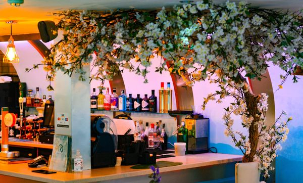 ROYAL OUTPOST THAI & ASIAN RESTAURANT - Updated June 2025 - 11 Warwick ...