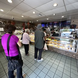 LONG’S FAMILY PASTRY - Updated January 2026 - 1238 Photos & 538 Reviews ...