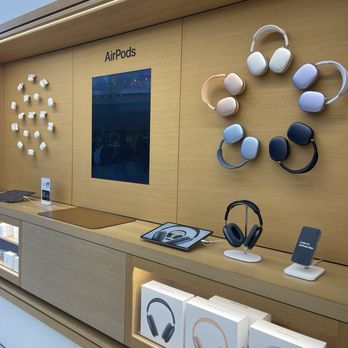 APPLE UTC - Updated December 2025 - 150 Photos & 637 Reviews - 4305 La ...