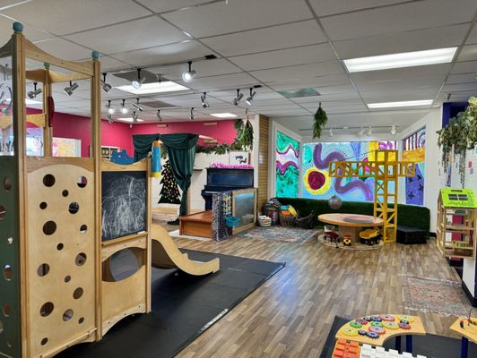 SPACE TO PLAY - Updated December 2025 - 59 Photos & 31 Reviews - 9683 Elk Grove Florin Rd, Elk ...