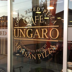 UNGARO COAL FIRED PIZZA CAFE - 60 Photos & 46 Reviews - 1298 Forest Ave ...