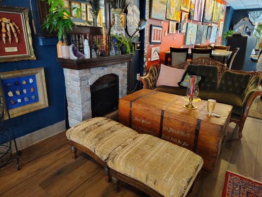 MOON RIVER CAFE & CURIOSITIES - Updated December 2025 - 73 Photos & 15 ...