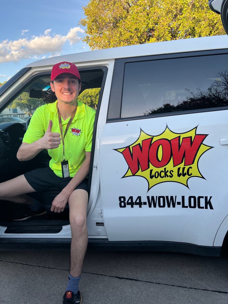 WOW LOCKS - Updated July 2025 - 12 Photos & 15 Reviews - 512 Eberhart ...