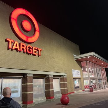 TARGET - Updated December 2025 - 20 Photos & 12 Reviews - 2100 N 2nd St ...