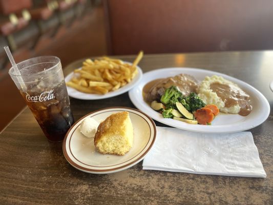 FALLBROOK CAFE - Updated December 2025 - 171 Photos & 433 Reviews - 739 ...