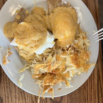 CHESTNUT COTTAGE RESTAURANT - Updated August 2024 - 471 Photos & 504 ...