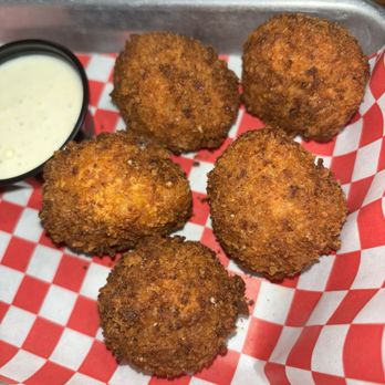 FRIO GRILL - Updated July 2025 - 250 Photos & 365 Reviews - 16410 ...