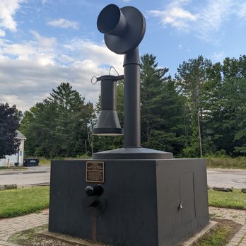 THE WORLD’S LARGEST TELEPHONE - Updated June 2024 - 1 N Main St ...