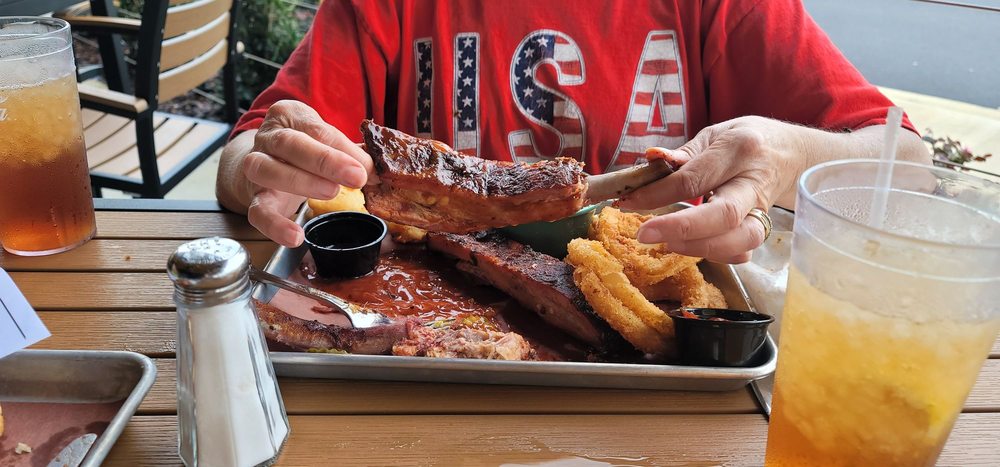 JIM ‘N NICK’S BAR-B-Q - Updated January 2026 - 16 Photos & 36 Reviews ...