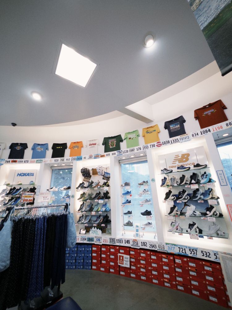 RUNNERS ROUTE - Updated October 2025 - 129 Photos & 169 Reviews - 1322 ...