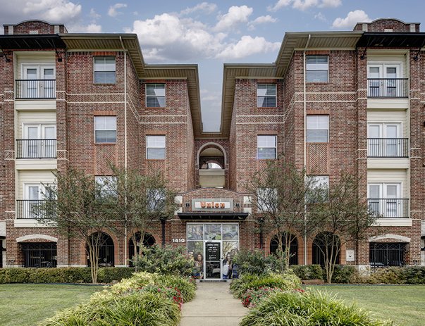 UNION - Updated October 2025 - 25 Photos & 14 Reviews - 1102 Speight ...