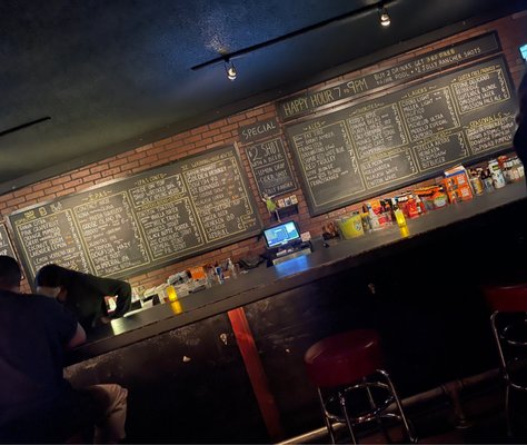 THE BRICKYARD PUB - Updated October 2025 - 80 Photos & 165 Reviews ...