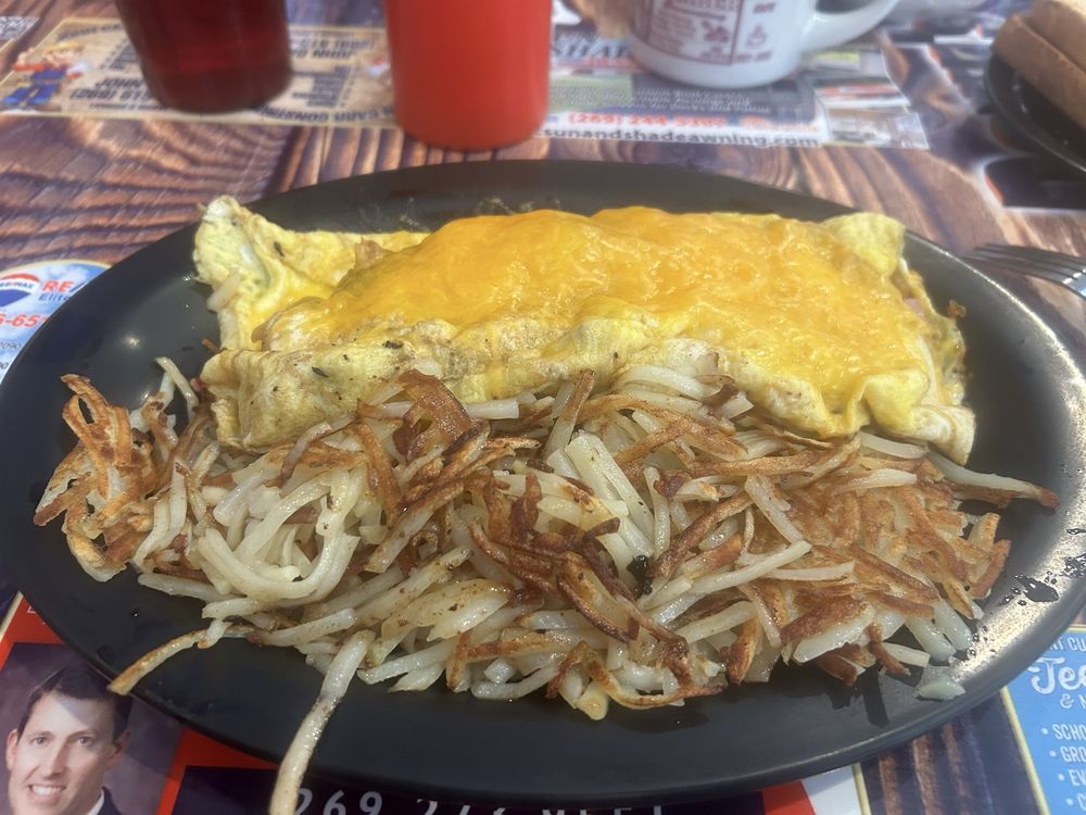 DAWN & PHIL’S CAFE - Updated May 2026 - 18 Photos & 18 Reviews - 105 E ...