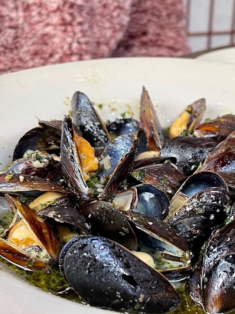 ORSO’S - Updated January 2025 - 360 Photos & 679 Reviews - 1401 N Wells ...