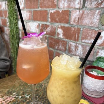 BAR FLORES - Updated August 2024 - 438 Photos & 397 Reviews - 1542 ...