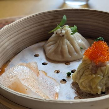 ULTRA - Updated December 2025 - 115 Photos & 16 Reviews - 12 St Clair ...