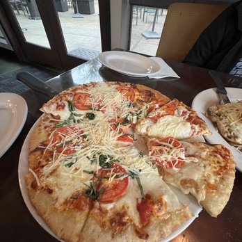 STRINGS ITALIAN CAFE - Updated October 2025 - 150 Photos & 228 Reviews ...