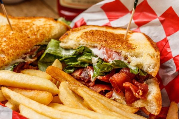 SWEET T’S DINER - Updated June 2024 - 50 Photos & 55 Reviews - 230 W ...