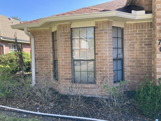 FLAWLESS SEAMLESS GUTTERS - Updated December 2025 - 12 Photos - Corp ...