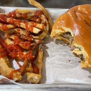 ROYALE WITH CHEESE - 93 Photos & 141 Reviews - 827 Franklin St ...