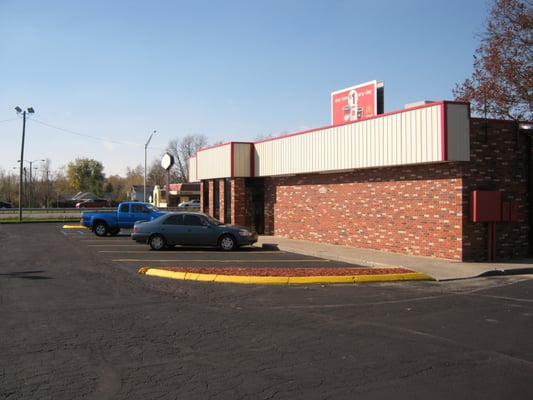 COLISEUM DONUTS - Updated December 2025 - 16 Photos & 19 Reviews - 1530 ...