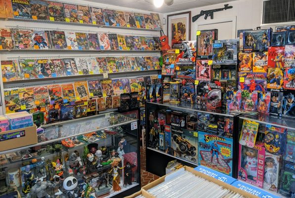 DEAD MEDIA COLLECTIBLES - Updated August 2024 - 19 Photos - 2128 ...