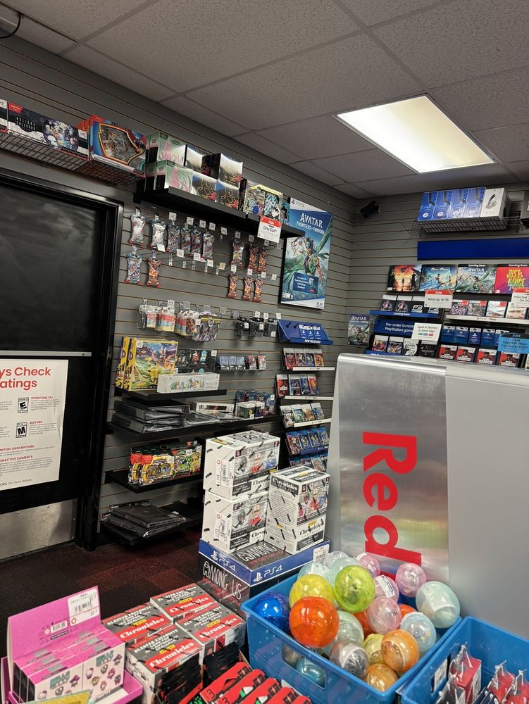 GAMESTOP - Updated November 2025 - 14 Photos & 30 Reviews - 3410 Palm ...