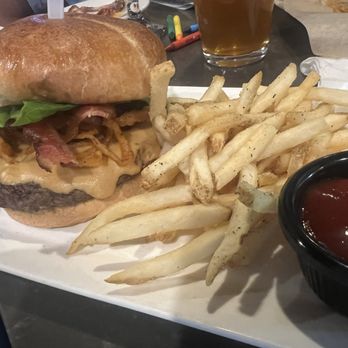 TOWER TAP & GRILL - Updated November 2024 - 190 Photos & 249 Reviews ...
