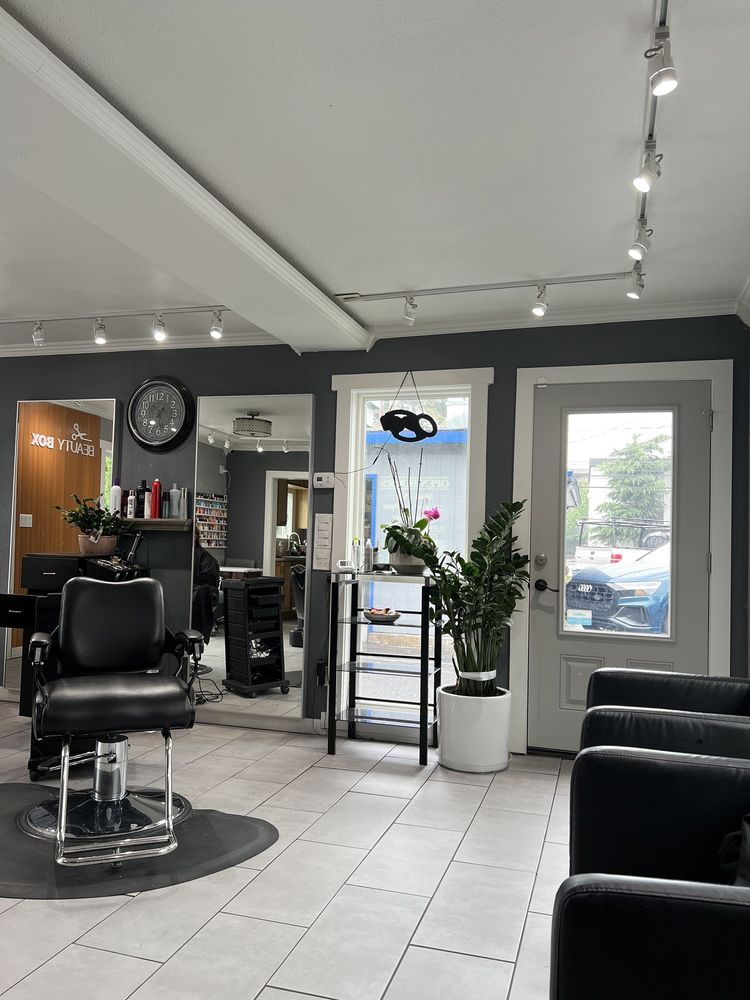 BEAUTY BOX SALON - Updated December 2025 - 67 Photos & 36 Reviews ...