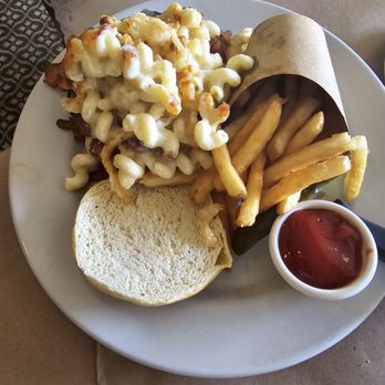 THE COMMON MAN RESTAURANT - Updated April 2025 - 615 Photos & 837 ...