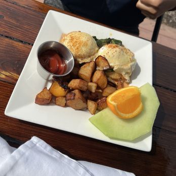 RAGGED POINT RESTAURANT - Updated December 2025 - 387 Photos & 318 ...