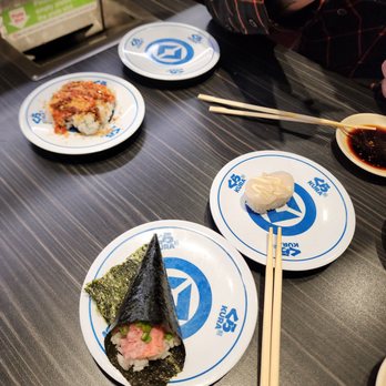 KURA REVOLVING SUSHI BAR - Updated June 2024 - 1496 Photos & 615 ...