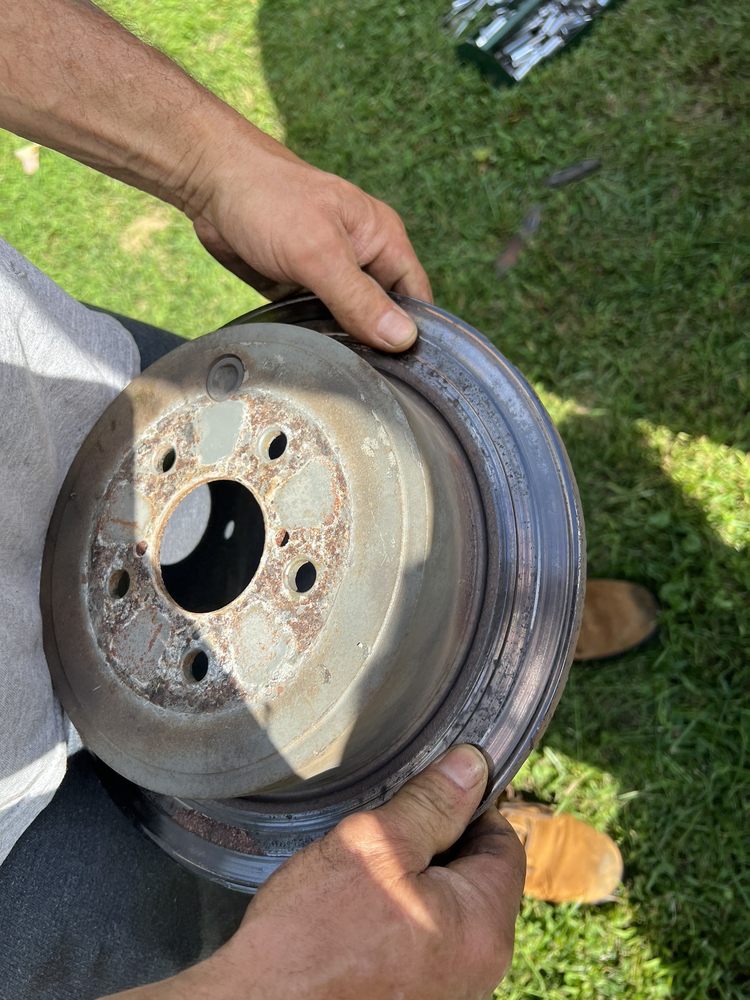 DAVES GARAGE - Updated November 2025 - 15 Photos - 416 US-7, Milton ...